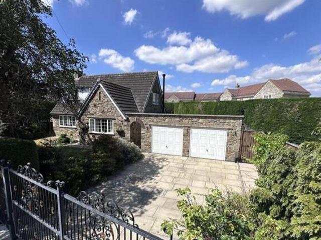 Main Street, Ledston, 4 Bedroom Detached