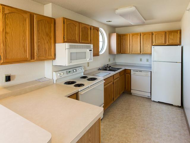 Main Street Plaza Studio Apartment for Rent at 234 W Main St, Waukesha, WI 53186