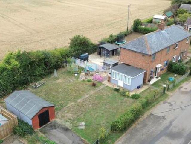 Main Street, Rowston, 2 Bedroom Semi detached