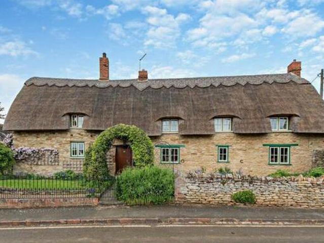 Main Street, Seaton, 3 Bedroom Cottage