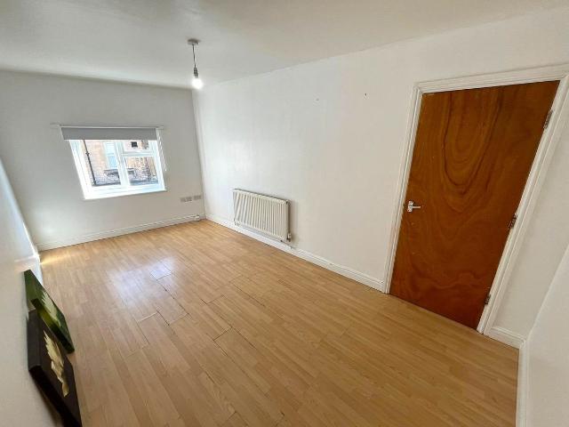 Main Street, Shirebrook NG20, 1 bed flat to rent, £600 pcm | PrimeLocation