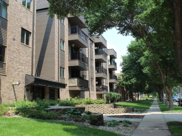 Main Square Apartments