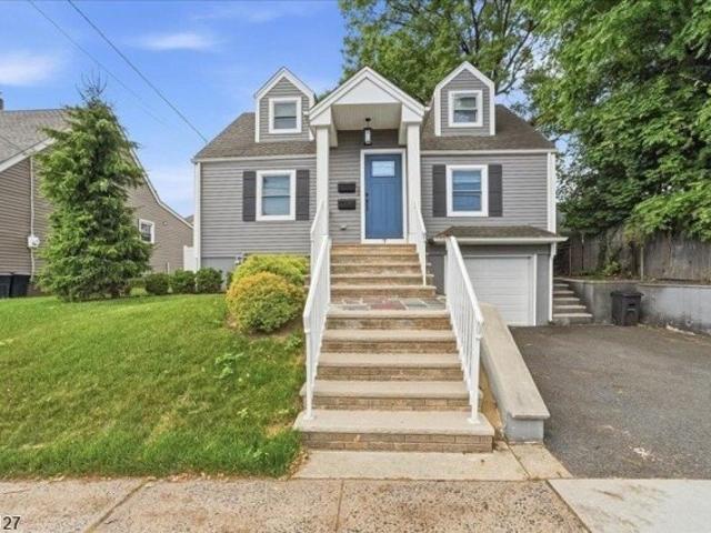 Main Ter, Bloomfield, Home For Sale