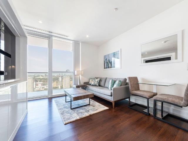 Maine Tower, Canary Wharf E14, Studio to rent, £2,100 pcm | PrimeLocation