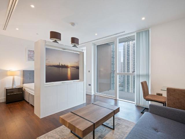 Maine Tower, Canary Wharf E14, 1 bed flat to rent, £3,100 pcm | PrimeLocation