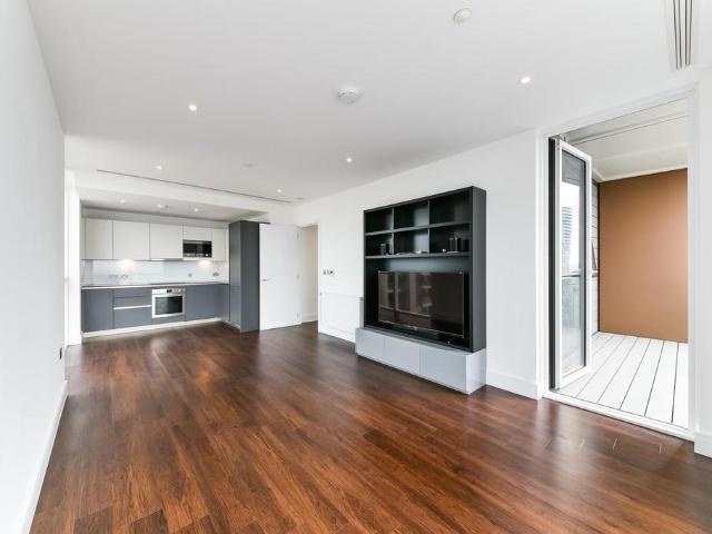 Maine Tower, Canary Wharf, London, E14 2 bed apartment to rent £3,198 pcm £738 pw