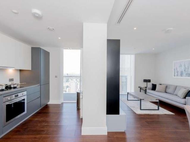 Maine Tower, Harbour Central, E14