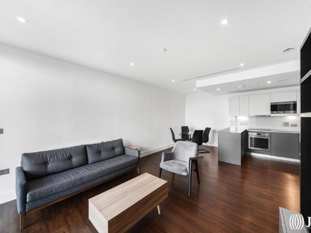 Maine Tower, Harbour Way, E14 1 bed apartment to rent £2,687 pcm £620 pw