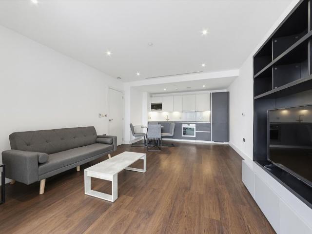 Maine Tower, Harbour Way, London E14 1 bed flat to rent, £2,313 pcm | PrimeLocation