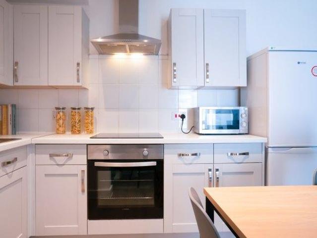 Maine Road 5 bed house share to rent £3,730 pcm £861 pw