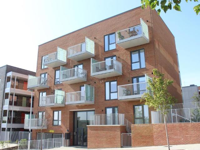 Mainstay Court, Campbell Park 2 bed apartment to rent £1,450 pcm £335 pw