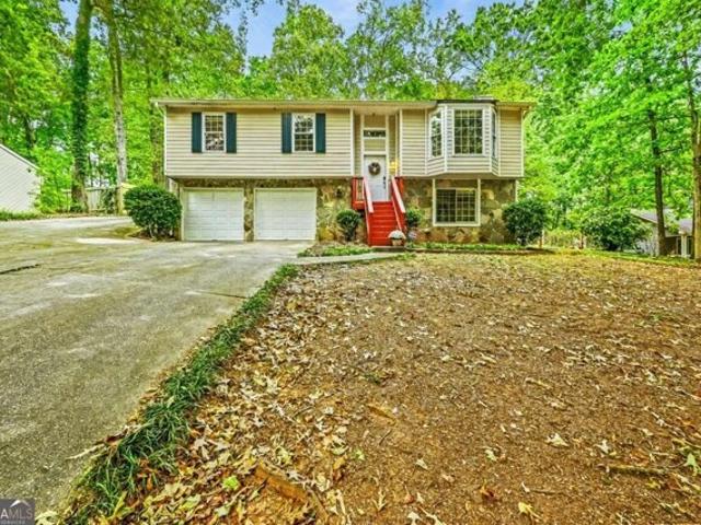 Mainstreet Park Dr, Stone Mountain, Home For Sale