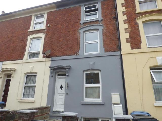 Maison Dieu Place, Dover, Kent CT16, 1 bed flat to rent, £650 pcm | PrimeLocation