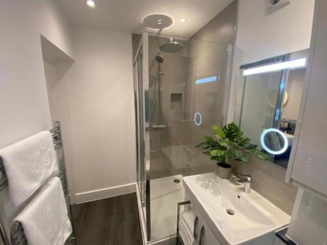 Maisonette for rent in Nevern Square, London, SW5