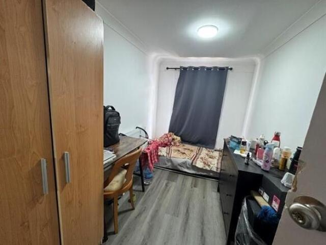 Maisonette for rent in B, Roman Road, Bethnal Green, E2
