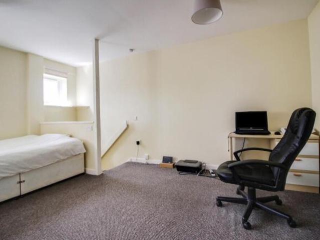 Maisonette for rent in Carman Close, Swindon, SN3