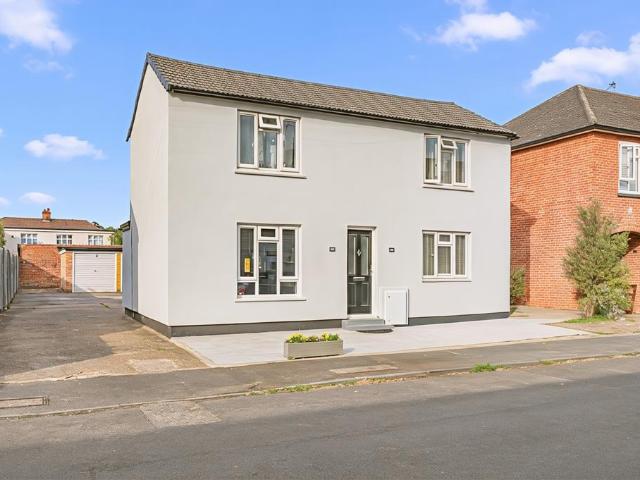 Maisonette for sale