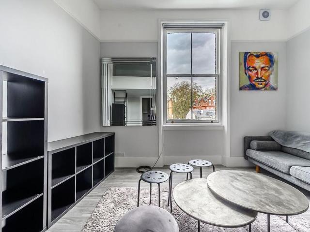 Studio to rent