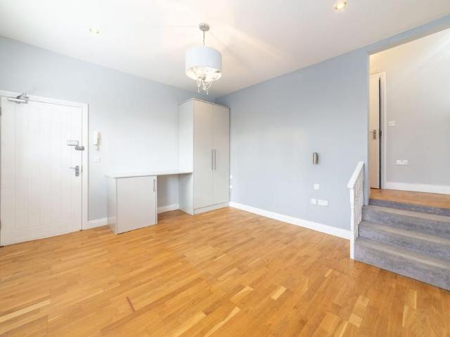 Maisonette to rent