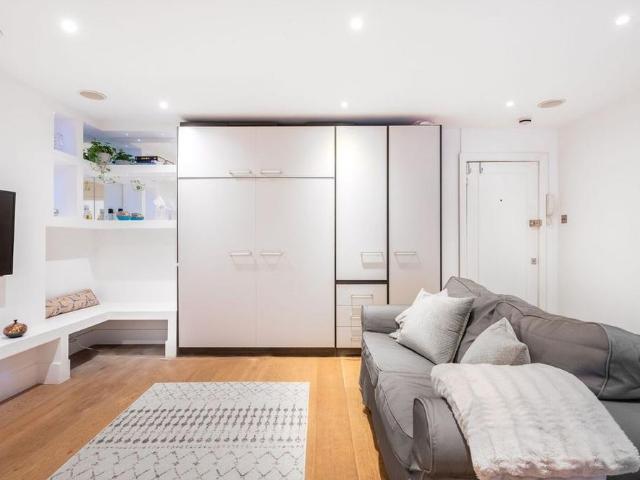 Studio to rent