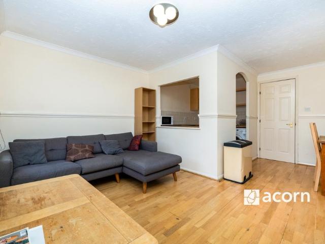 Maisonette to rent Burnell Walk, London, SE1