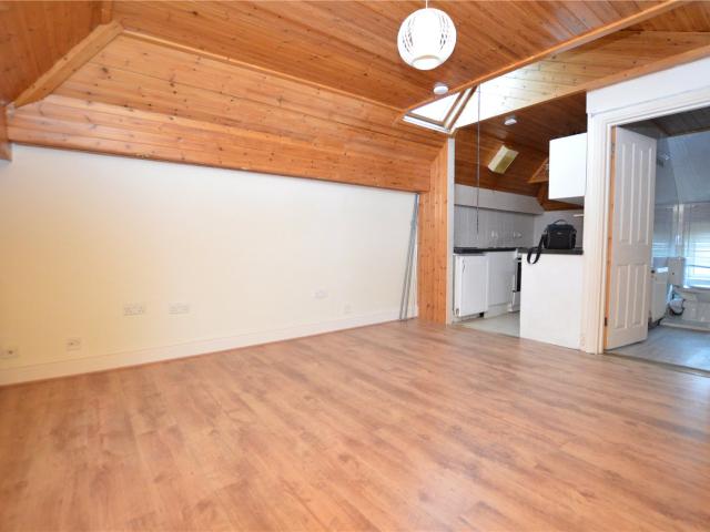 Maisonette to rent in Church Walk, Colchester, Essex, CO1 | Leaders