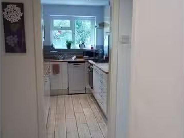 Maisonette to rent in Claire Court, London N12