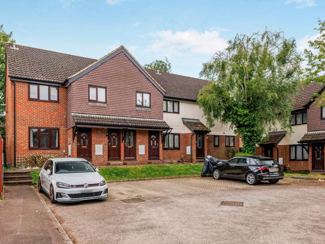 Maisonette to rent in Clarendon Road, Wallington, SM6 | Leaders