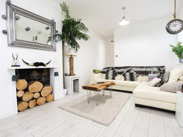 Maisonette to Rent in Aldershot Ash Road JSF230046
