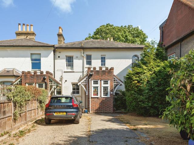 Maisonette to rent in Elm Road, New Malden, KT3 | Leaders