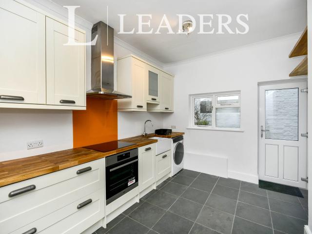 Maisonette to rent in Exeter Street, Brighton, BN1 | Leaders
