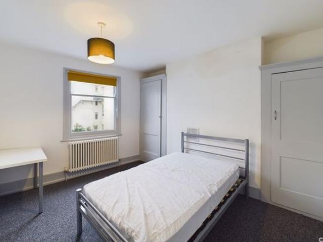 Maisonette to rent in St. Georges Road, Brighton BN2