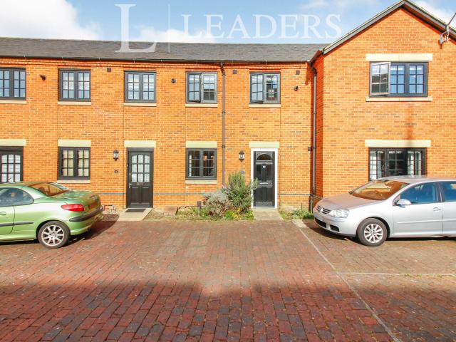 Maisonette to rent in The Maltings, Newport Pagnell, MK16 | Leaders