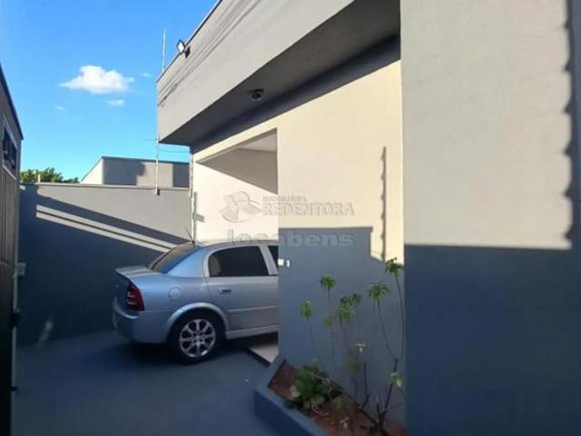 Maisparque Mirassol Casa 2 dormitórios 1 apto, sala com pé direito alto 4 metros, varanda com á