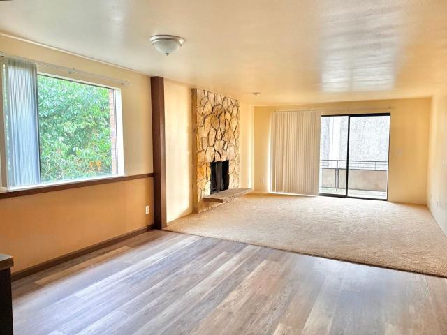 Majestic View Apt 2 Bedroom Apartment for Rent at 2517 Howard Ave, Everett, WA 98203 Pine Hurst