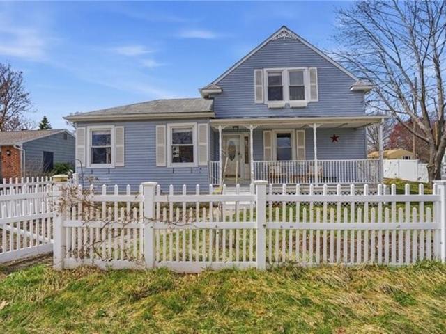 Majestic Ave, Warwick, Home For Sale