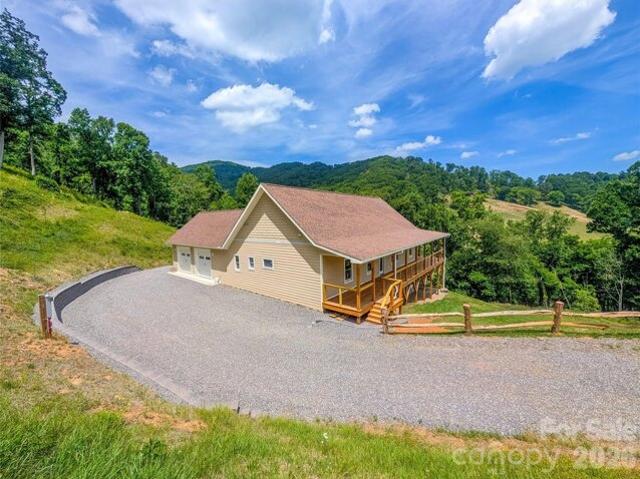 Majestic Mountain Dr, Burnsville, Home For Sale