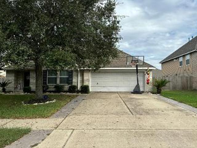 Majestic Oak Dr