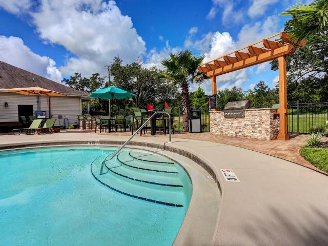 Majestic Oaks 3 Bedroom Apartment for Rent at 7840 Lilac Ln, Pensacola, FL 32514