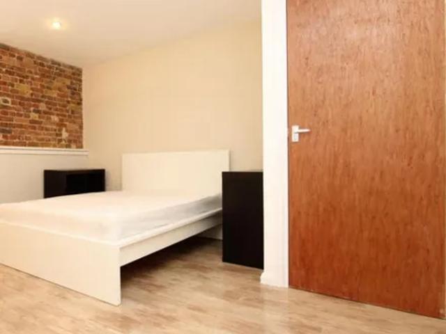 Major Draper Street, London, SE18 6BY, United Kingdom | Room for rent #154572758 | Rentberry
