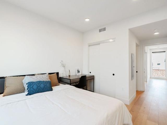 Make this Premier Community in Hollywood your new home! | Edenhaus Lexington 1 Bedroom Apartment for Rent at 5750 Lexington Ave, Los Angeles, CA 90038 Hollywood Studio District