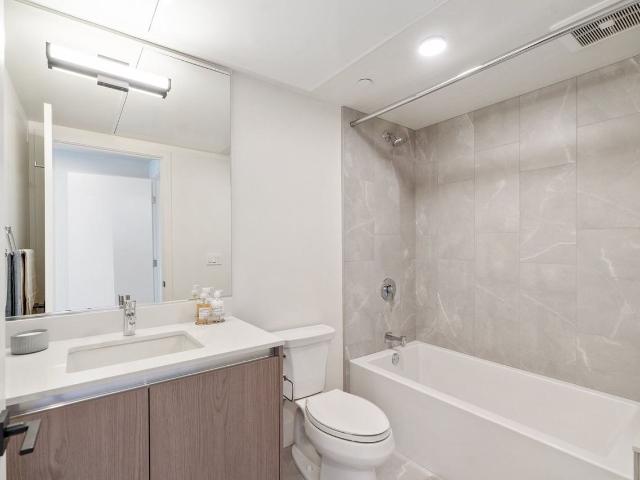 Make this Premier Community in Hollywood your new home! | Edenhaus Lexington 1 Bedroom Apartment for Rent at 5750 Lexington Ave, Los Angeles, CA 90038 Hollywood Studio District