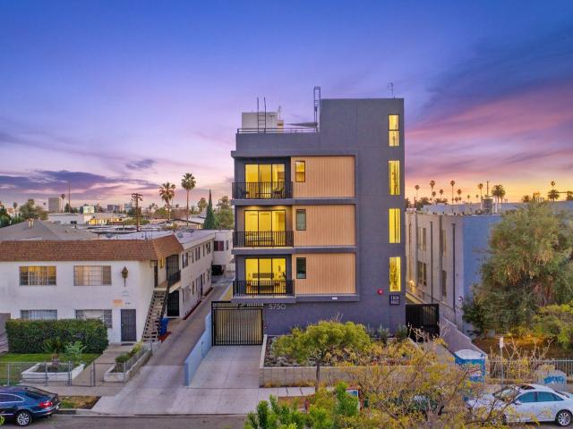 Make this Premier Community in Hollywood your new home! | Edenhaus Lexington