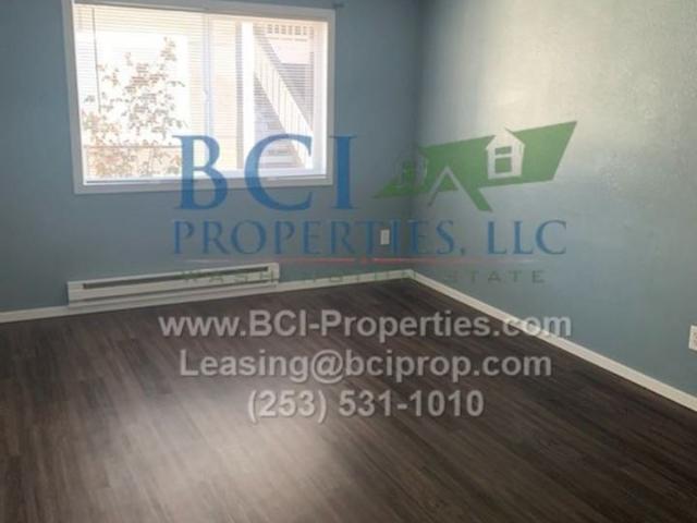 MAKRI*3310 2 Bedroom Apartment for Rent at 3310 Sawyer St, Tacoma, WA 98418 South End