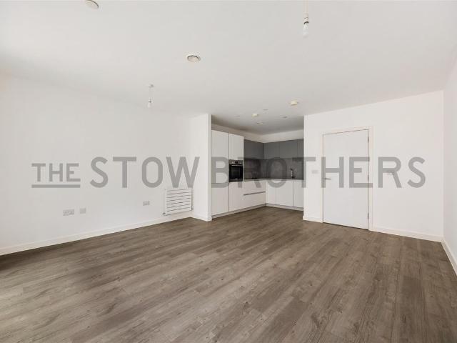 Malt Court, Walthamstow E17, 2 bed flat to rent, £2,400 pcm | PrimeLocation