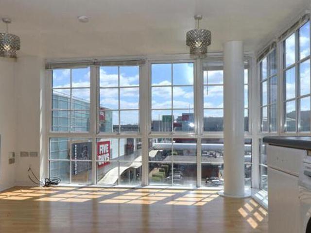 Malt House Place, Romford, 3 Bedroom Penthouse