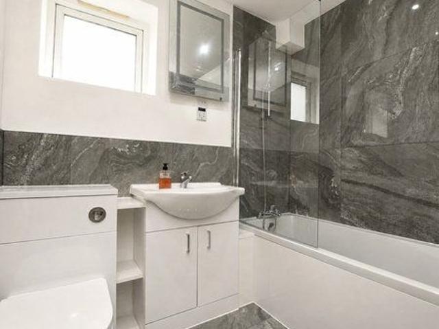 Malt House Place, Romford, RM1