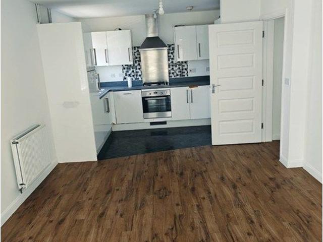 Malt Kiln Place, Dartford DA2, 2 bed flat to rent, £1,400 pcm | PrimeLocation