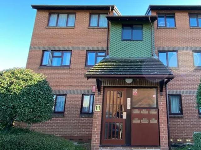Maltby Drive, Carterhatch, London, EN1 4ER, United Kingdom | 2 bed apartment for rent #119101837 | Rentberry