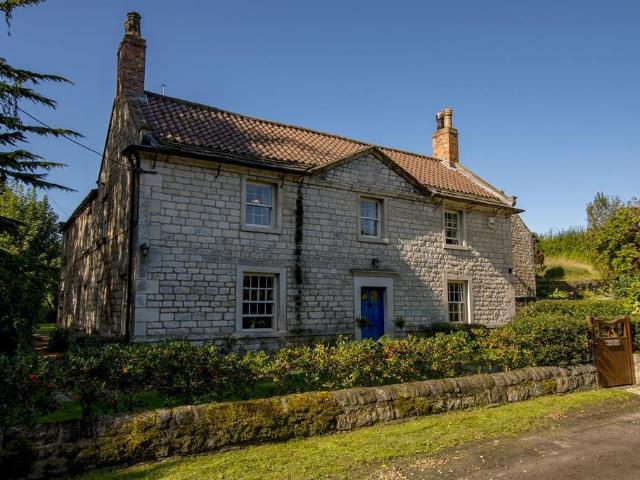Maltby, Rotherham, S66 8NW 4 bed detached house to rent £2,750 pcm £635 pw